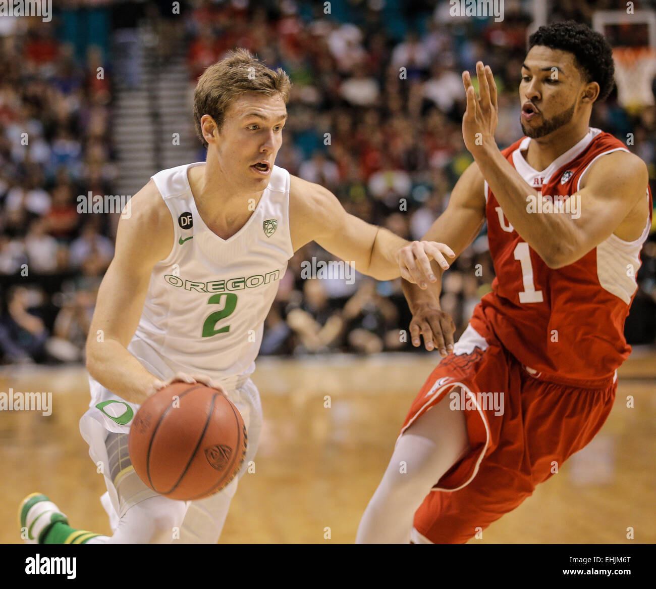 Ou ducks oregon ducks utah utes isaiah wright hi-res stock photography ...
