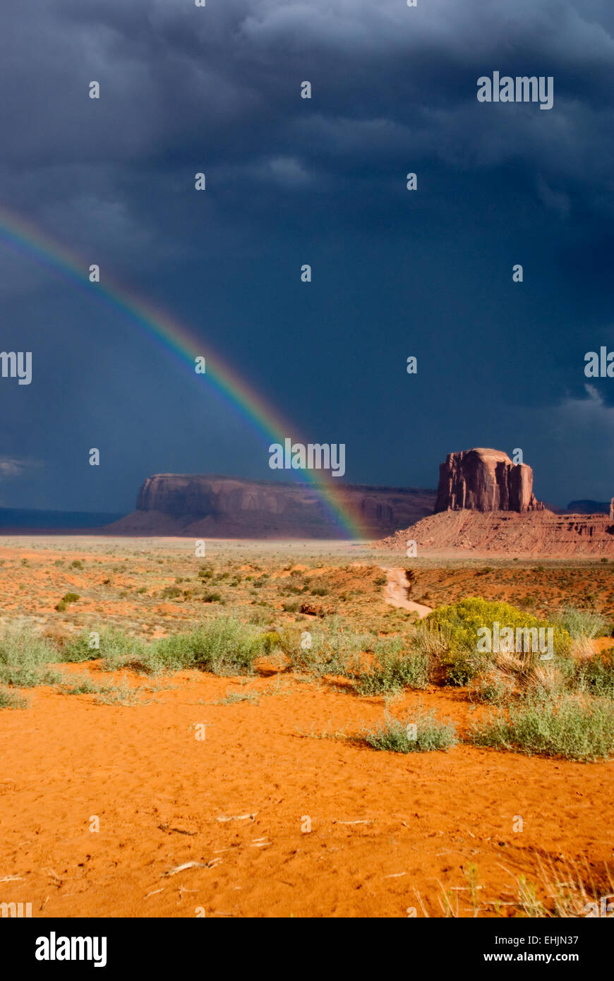 Monument valley national park hi-res stock photography and images - Alamy