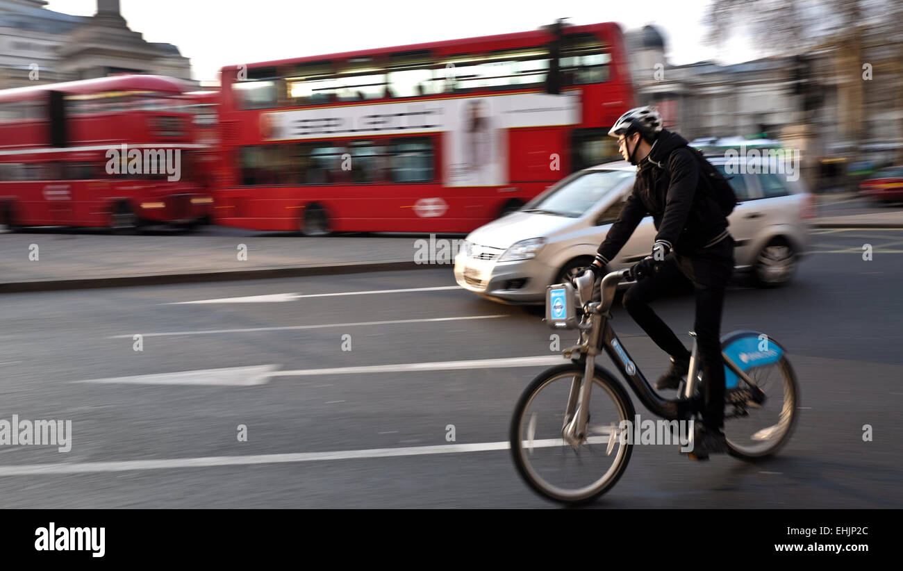 London bike hire bus hi-res stock photography and images - Alamy