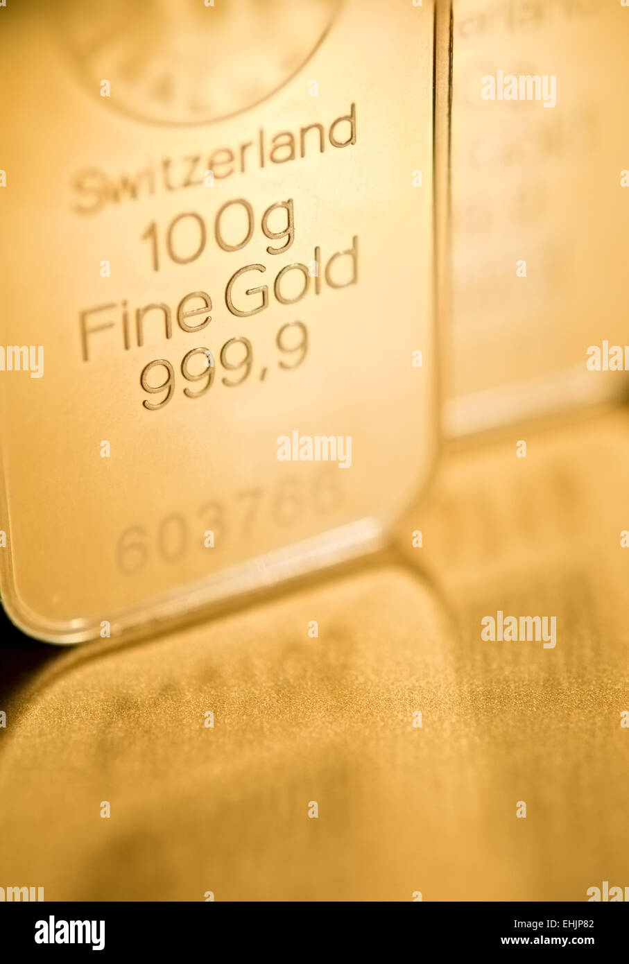 gold ingot background Stock Photo - Alamy