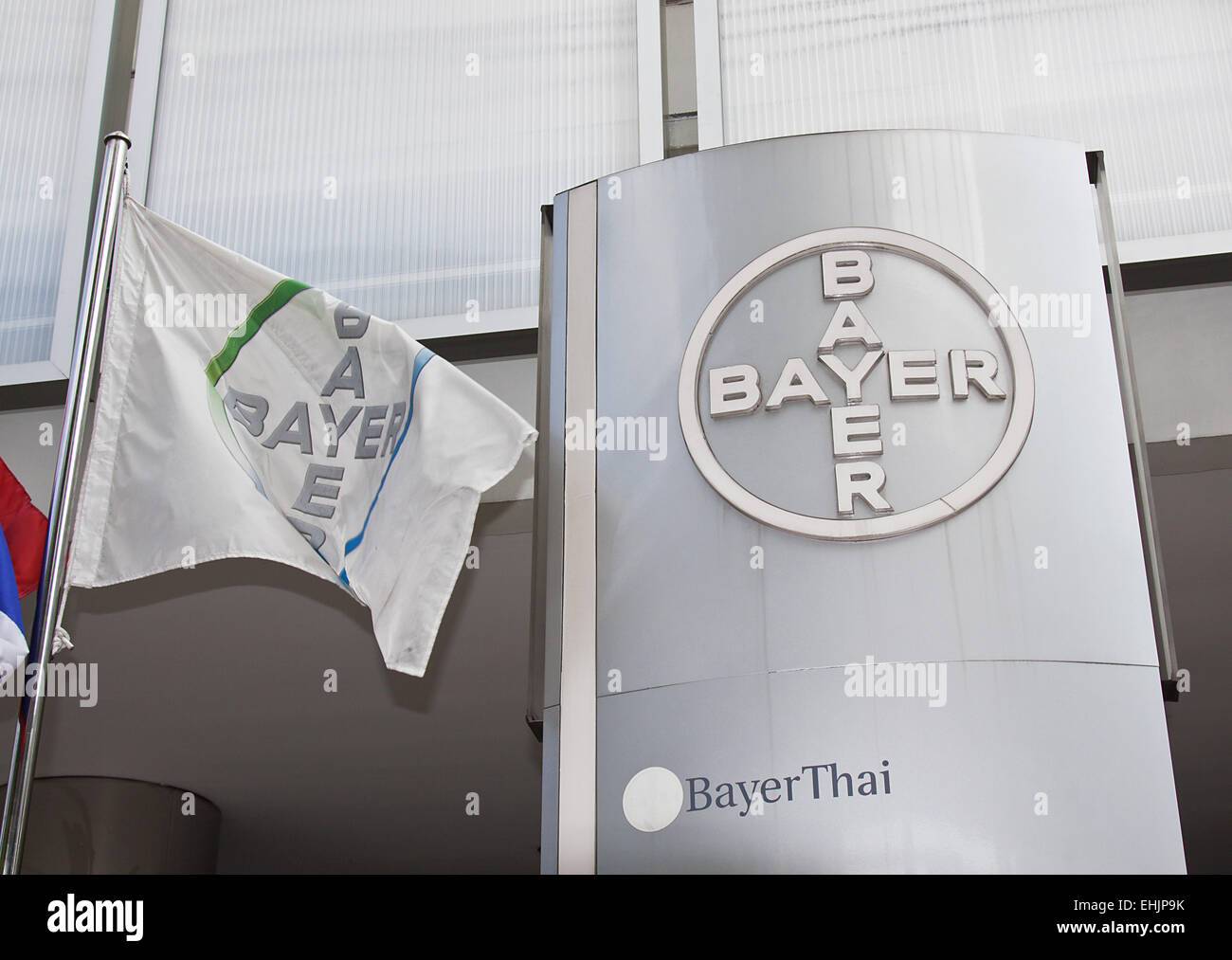Bayer firmenlogo hi-res stock photography and images - Alamy