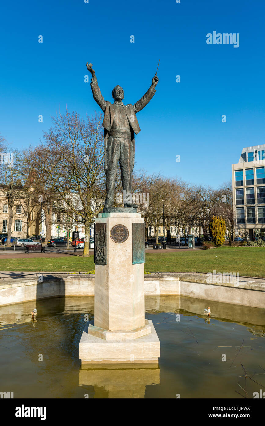 Cheltenham sculpture hi-res stock photography and images - Alamy