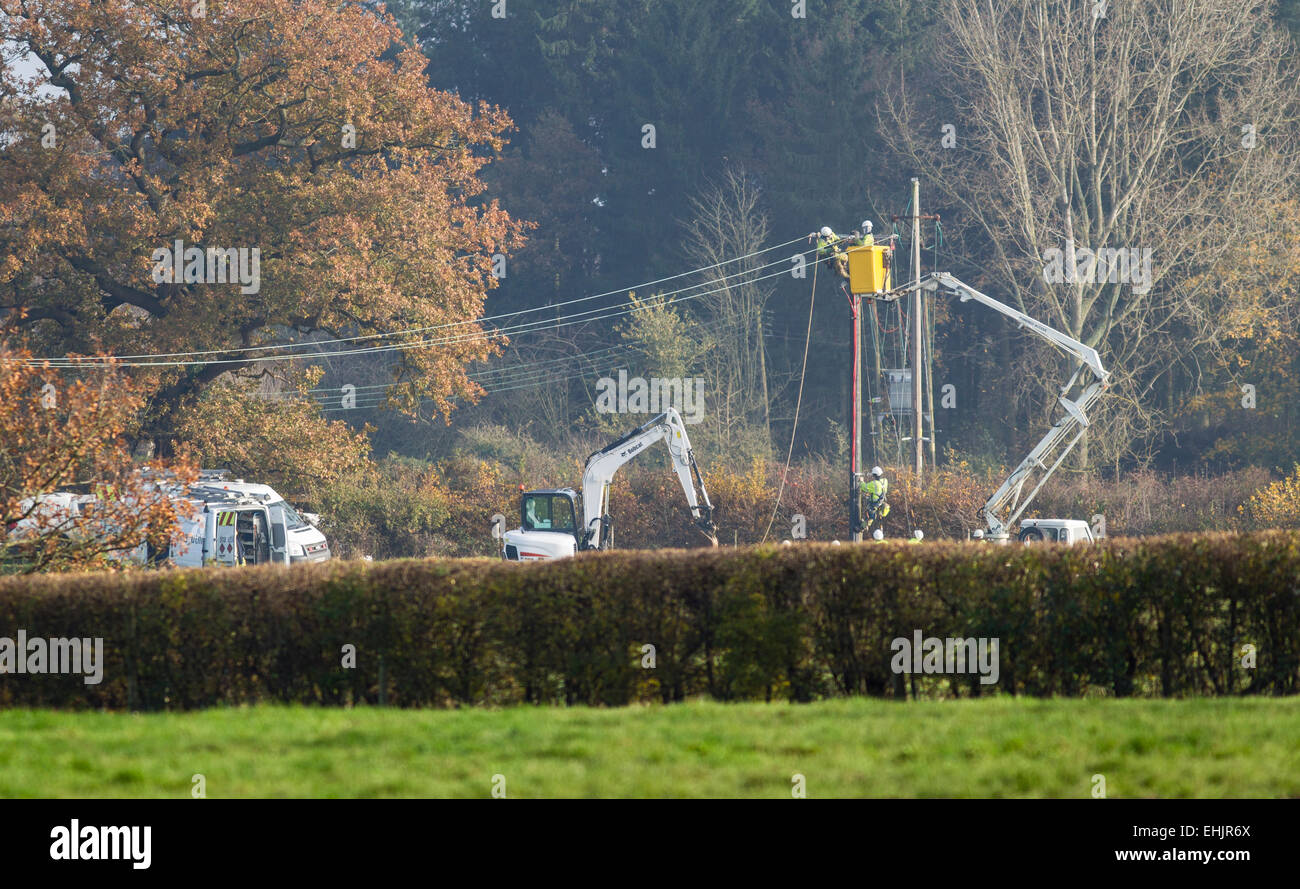 Power line maintenance hi-res stock photography and images - Alamy