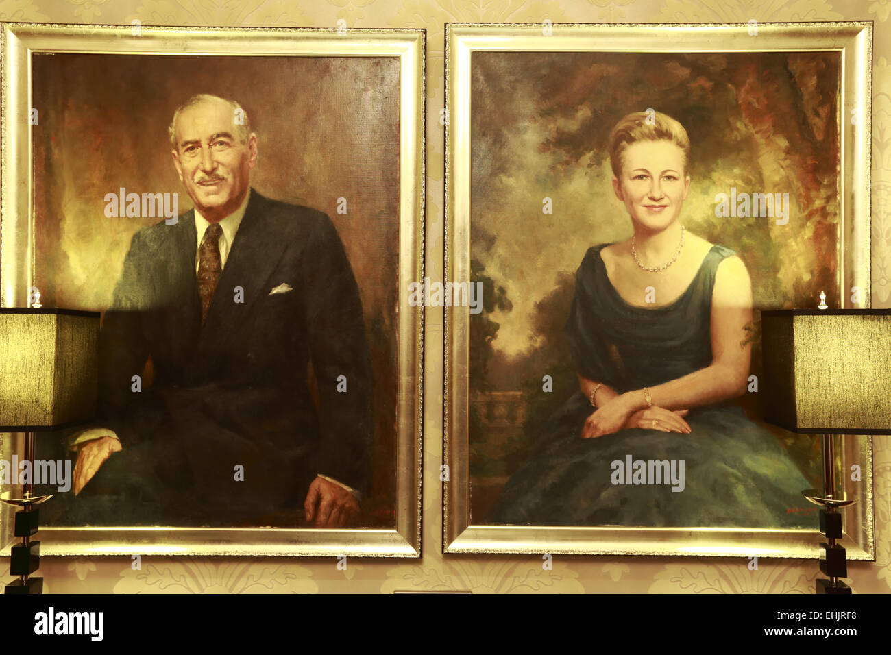 Sir victor sassoon hi-res stock photography and images - Alamy