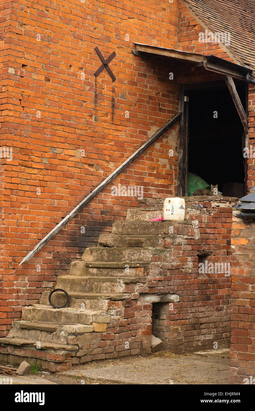 Red brick steps hi-res stock photography and images - Alamy