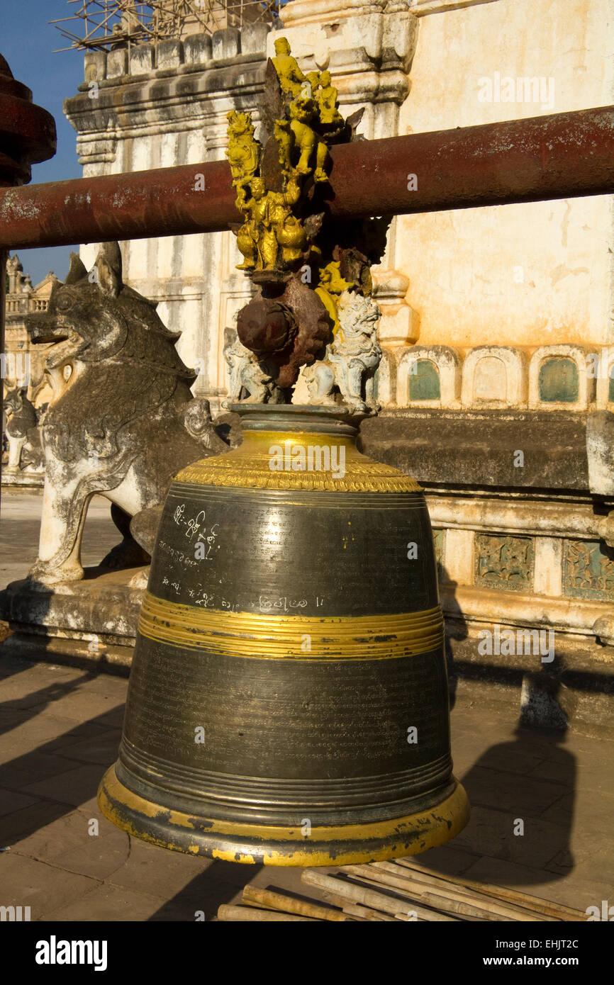 Myanmar burma bagan temple bell hi-res stock photography and images - Alamy