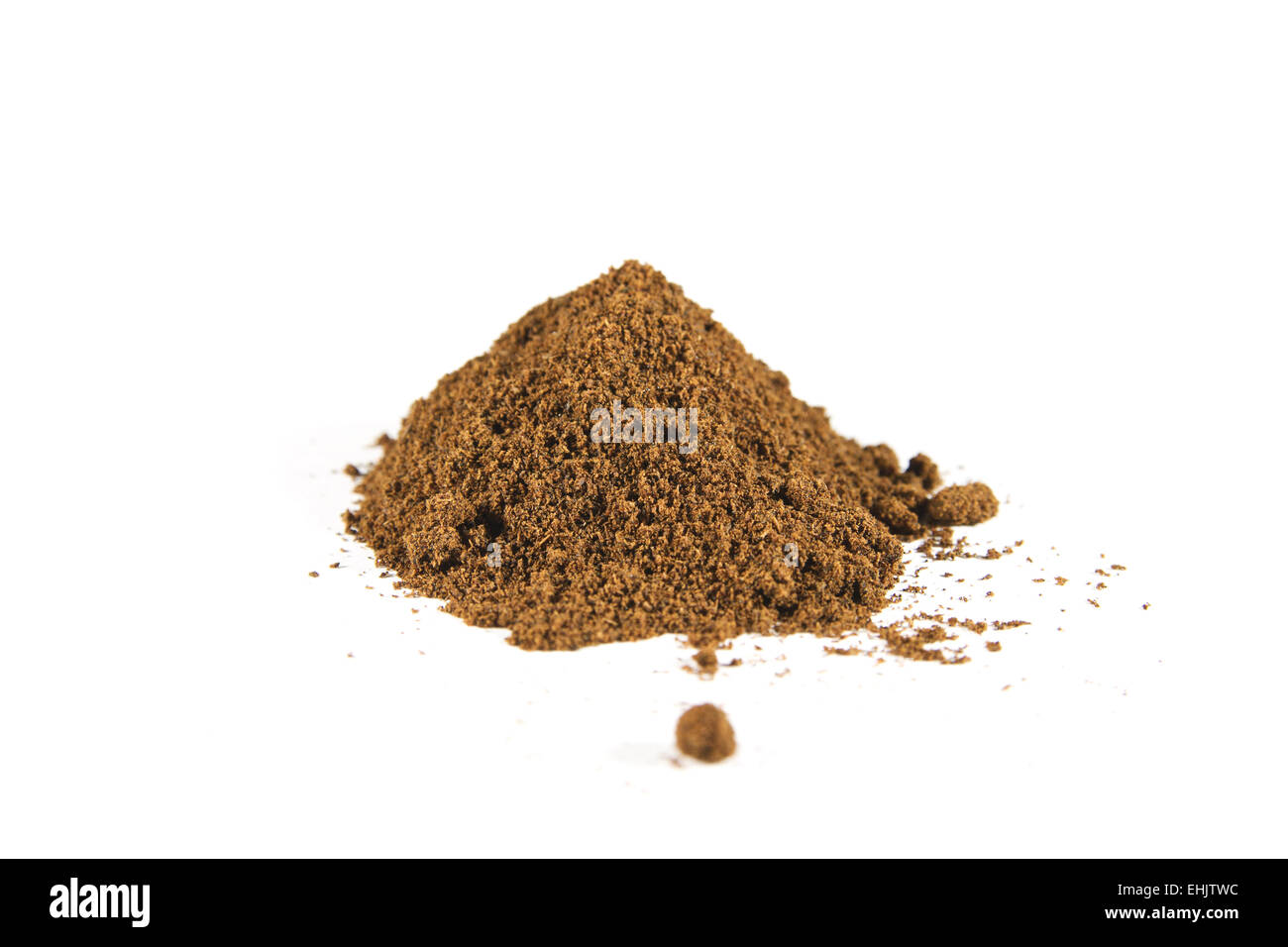 Side view of organic raw vanilla powder. Isolated on white background ...