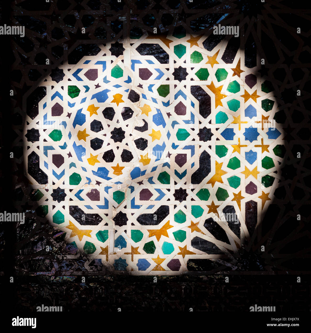 Alhambra tile hi-res stock photography and images - Alamy