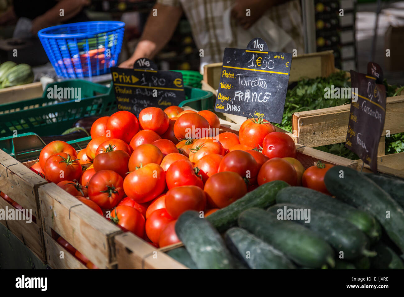 Avignon market hi-res stock photography and images - Alamy