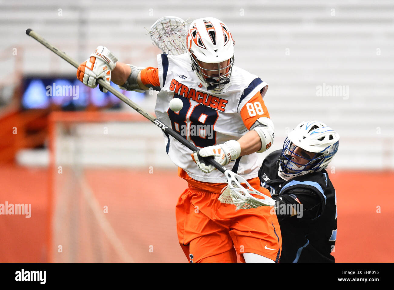 Syracuse, New York, USA. 14th Mar, 2015. Syracuse Orange defenseman Jay ...