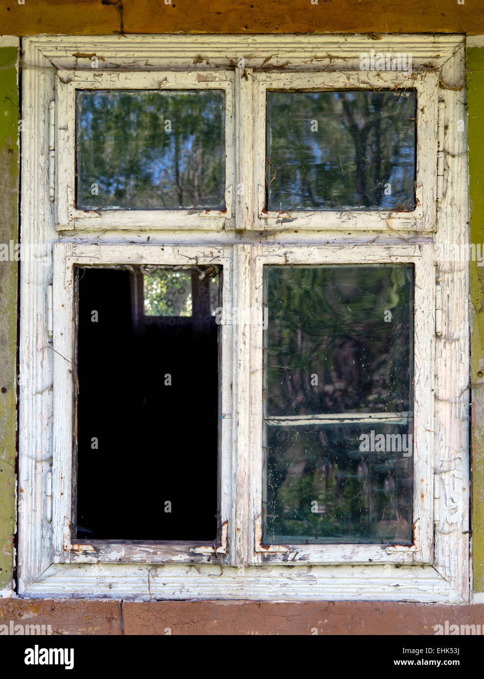 old dirty window on old dirty wall Stock Photo - Alamy