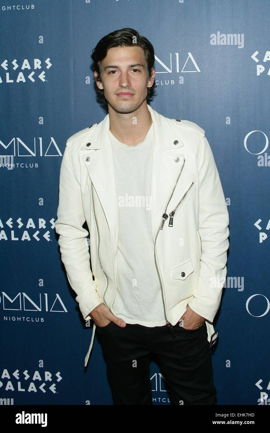 Justin bieber 21st birthday party hi-res stock photography and images ...