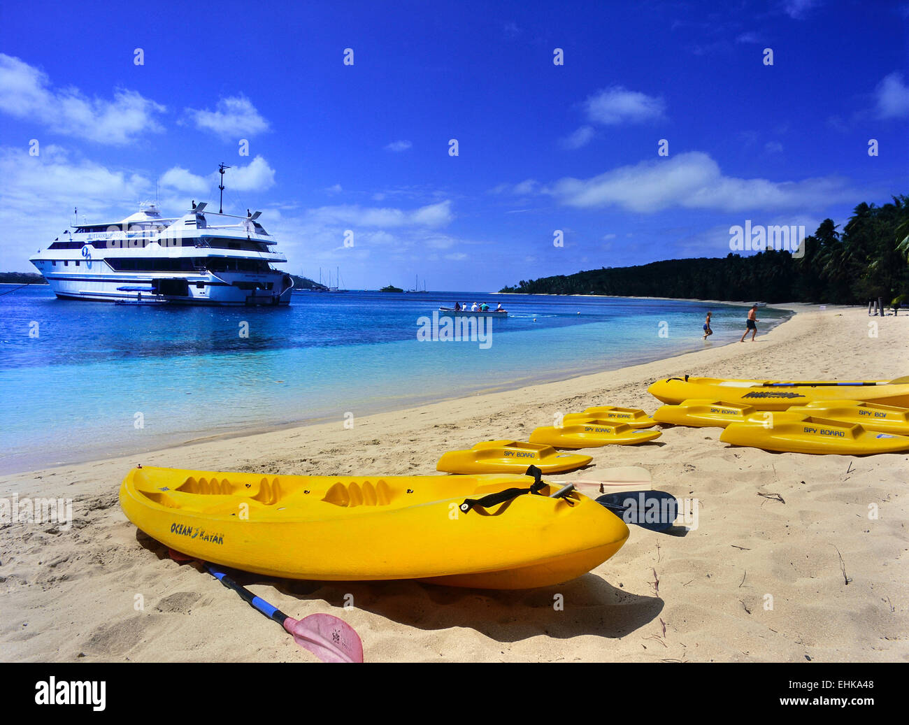 Blue Lagoon beach, Nanuya Lailai, Yasawa Island. Fiji. South Pacific ...