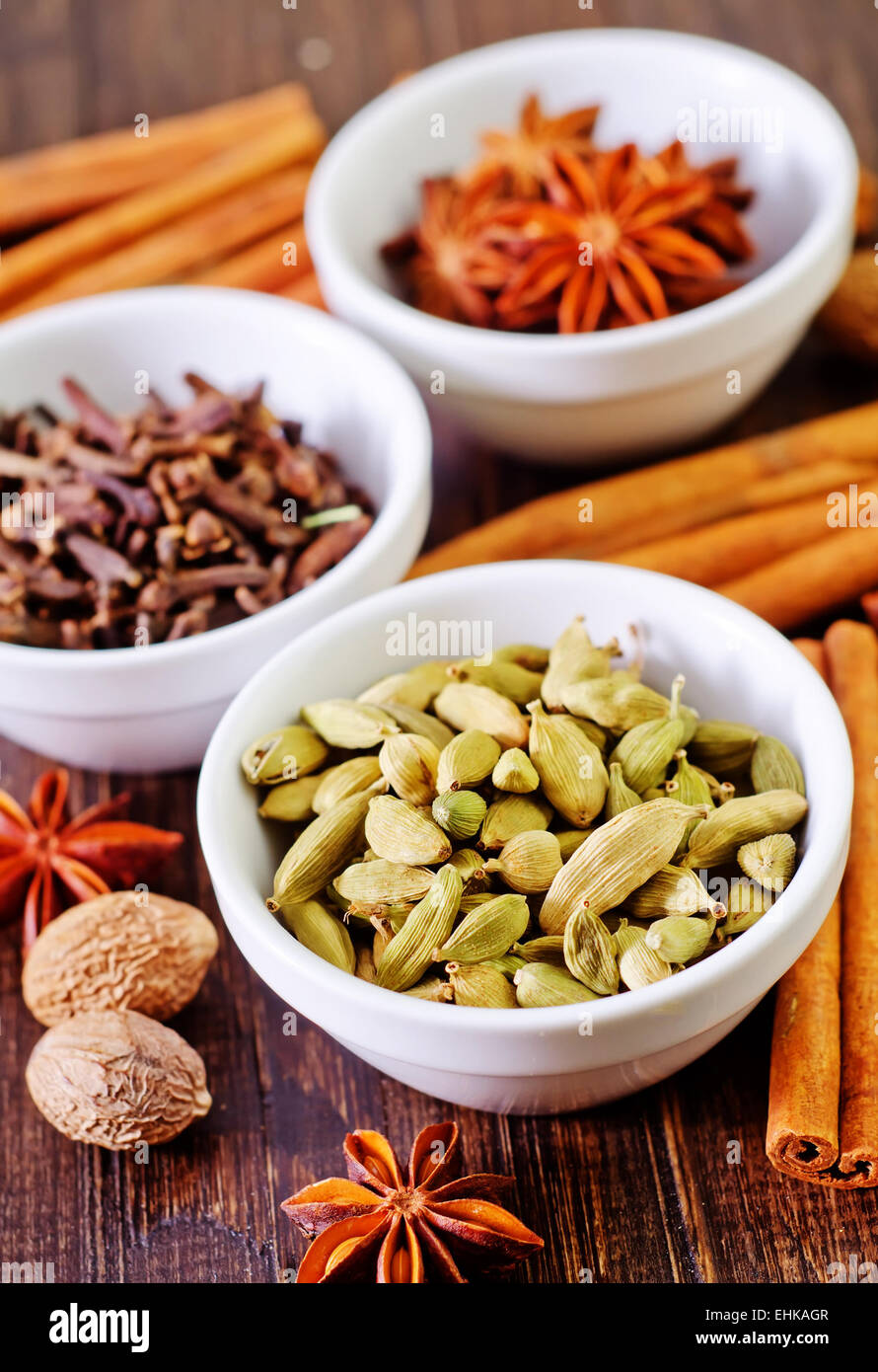 aroma spice in bowl and on a table Stock Photo - Alamy