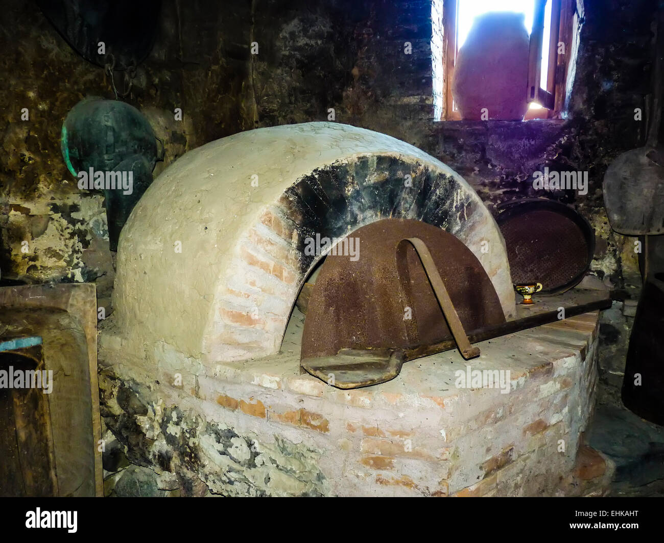 Oven stone age hi-res stock photography and images - Alamy