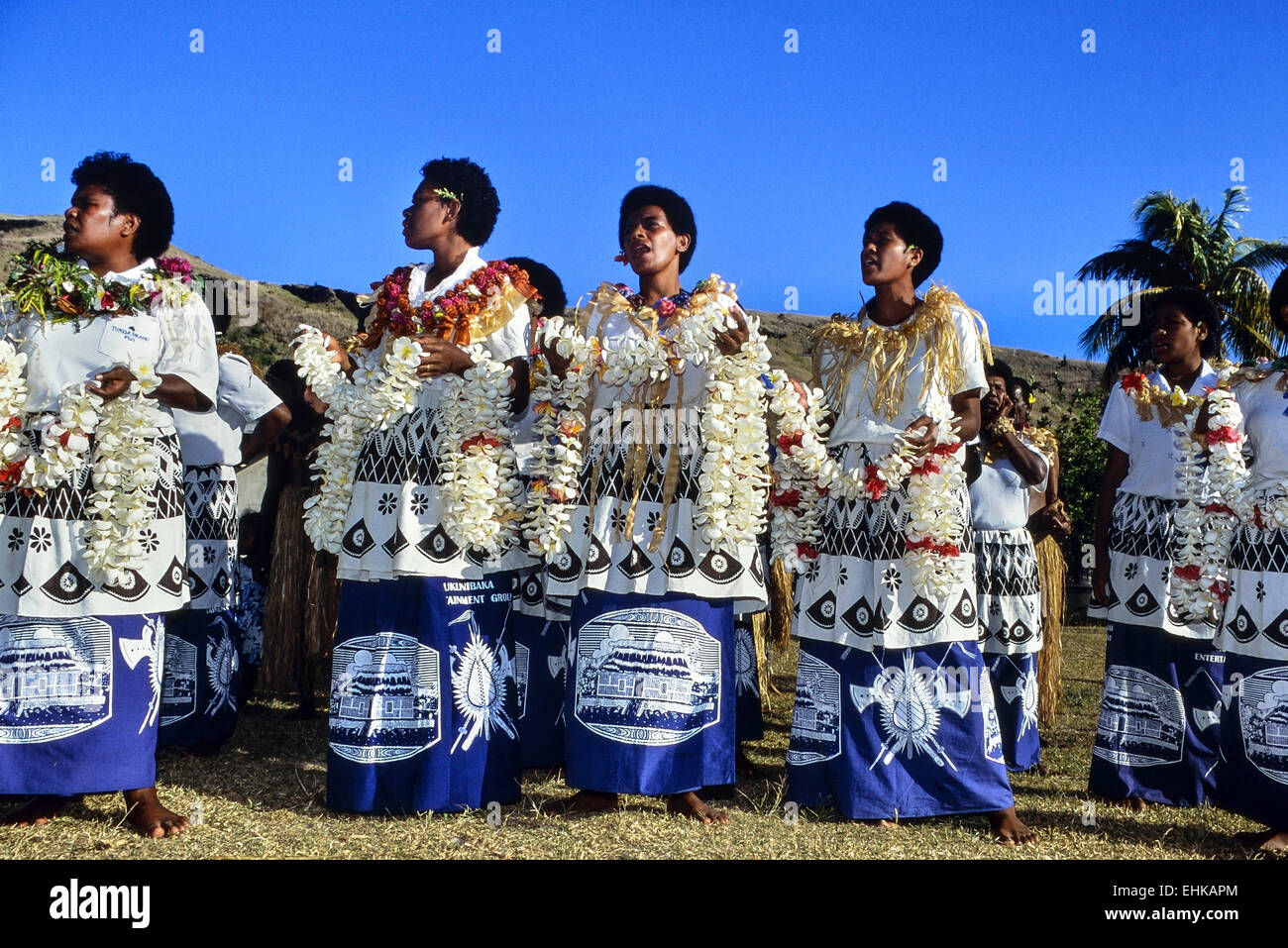 Meke dancers fiji hi-res stock photography and images - Alamy