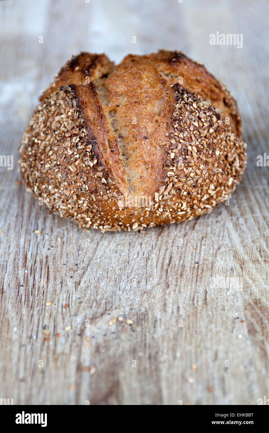 A round loaf of freshly baked wholemeal bread Stock Photo - Alamy