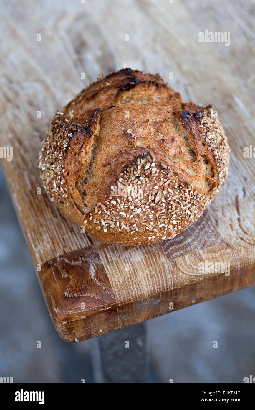 A round loaf of freshly baked wholemeal bread Stock Photo - Alamy
