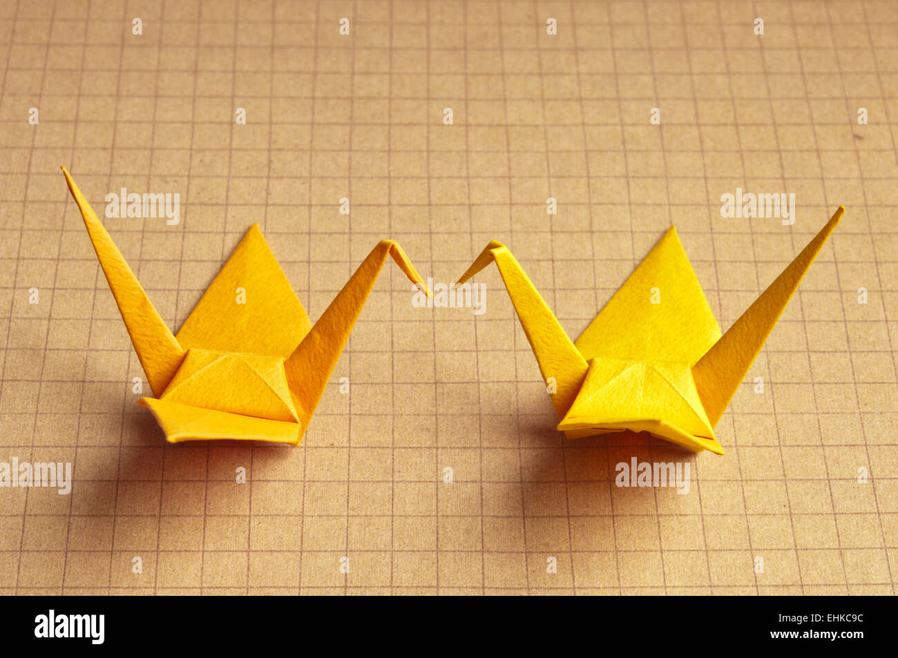 Yellow origami bird hi-res stock photography and images - Alamy