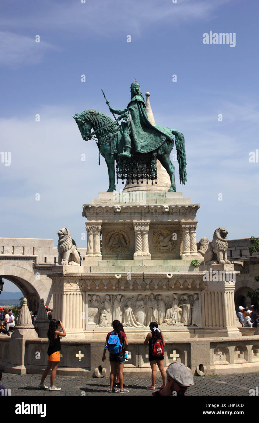 Statue of st istvan hi-res stock photography and images - Alamy
