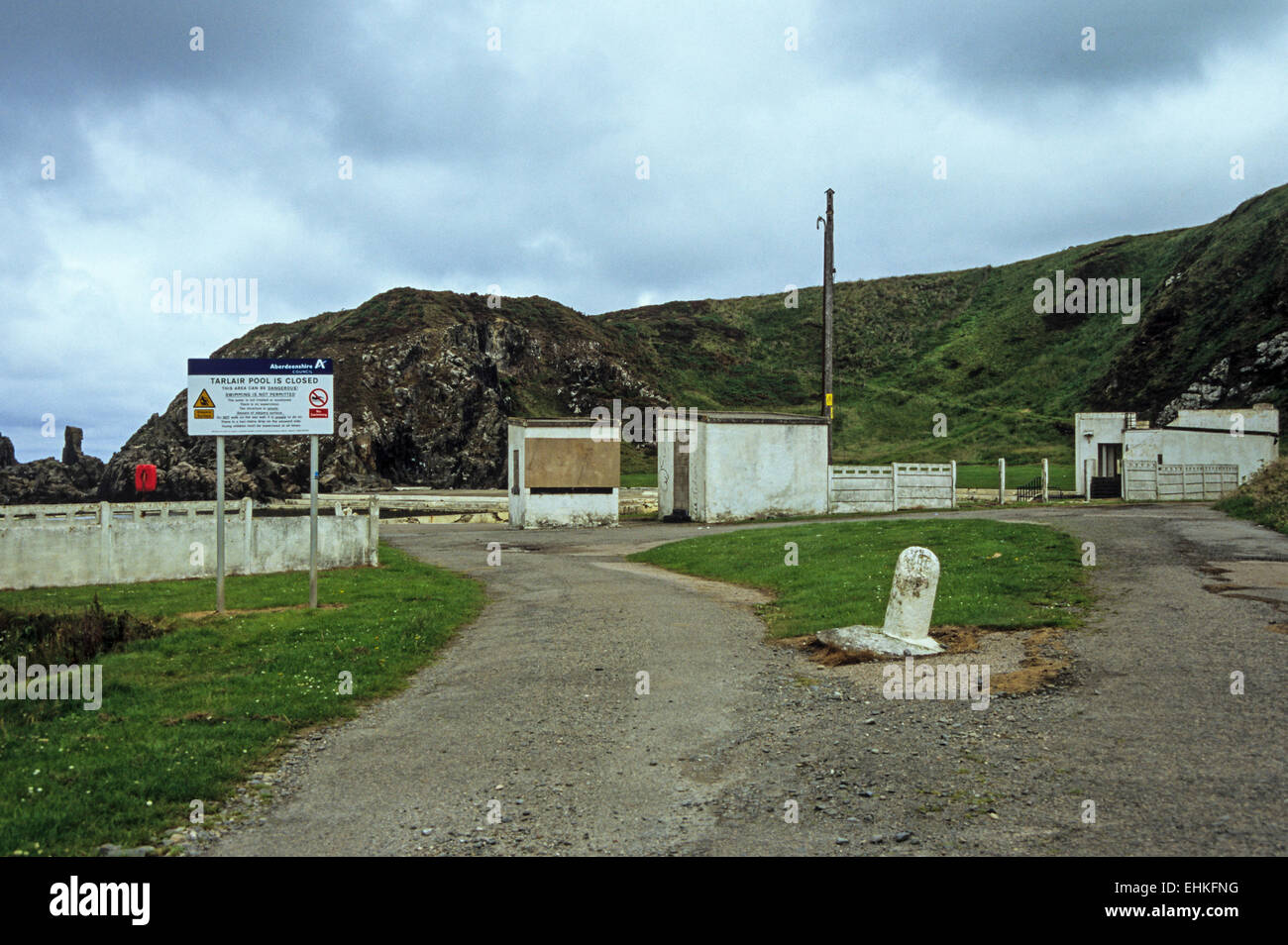 TARLAIR SWIMMING POOL AND BOATING POND IN RUINS Stock Photo - Alamy