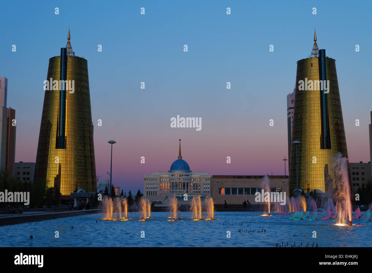 Water-Green Boulevard at sunset Stock Photo - Alamy