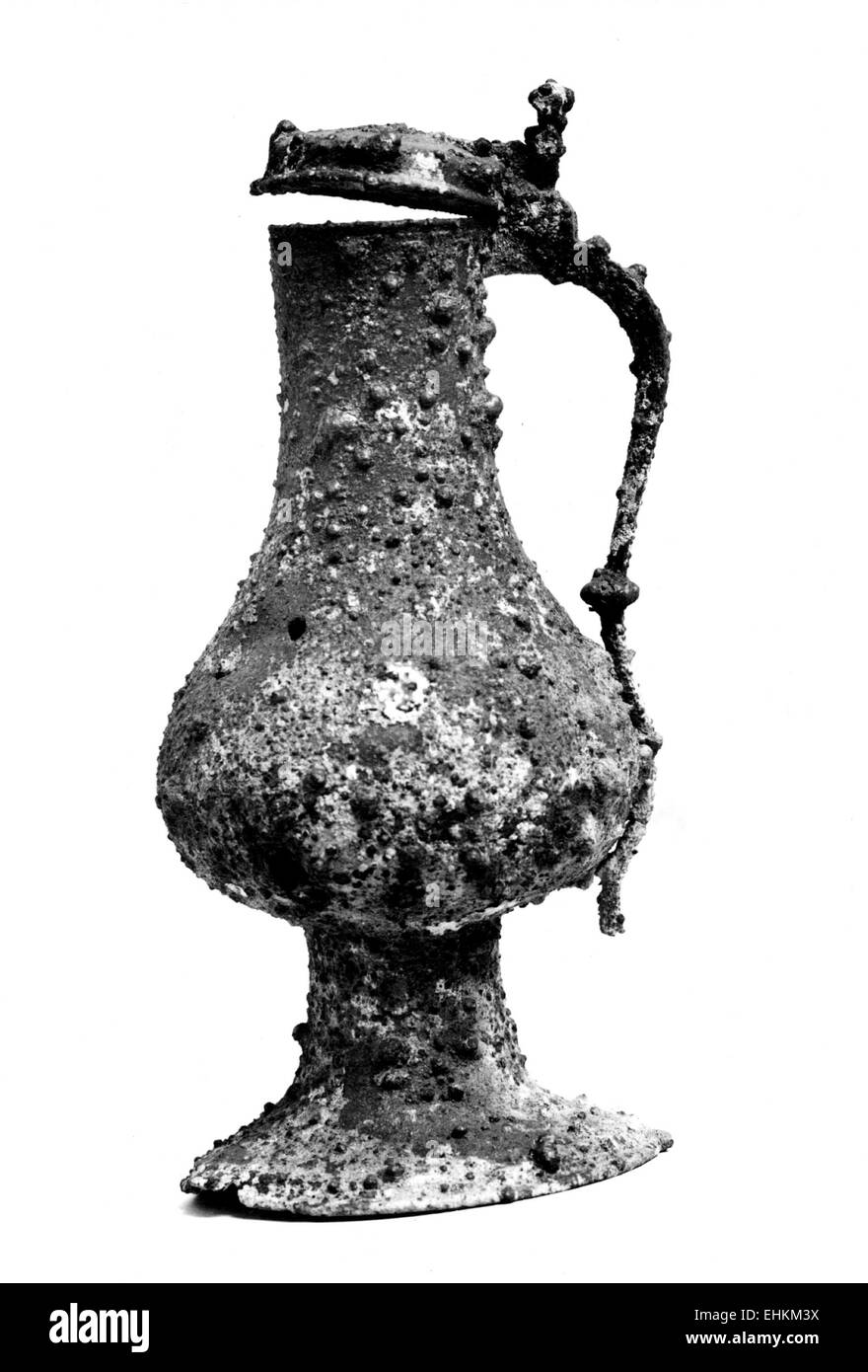 AJAXNETPHOTO. 1972. PORTSMOUTH,ENGLAND. - TUDOR WARSHIP - A PEWTER ...