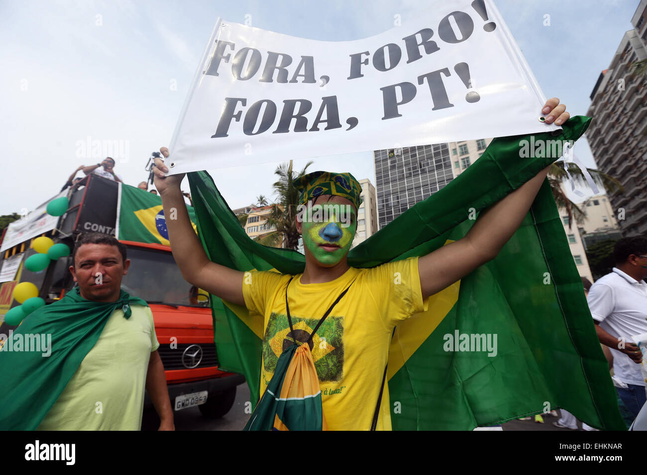 Corruption protest signs hi-res stock photography and images - Alamy