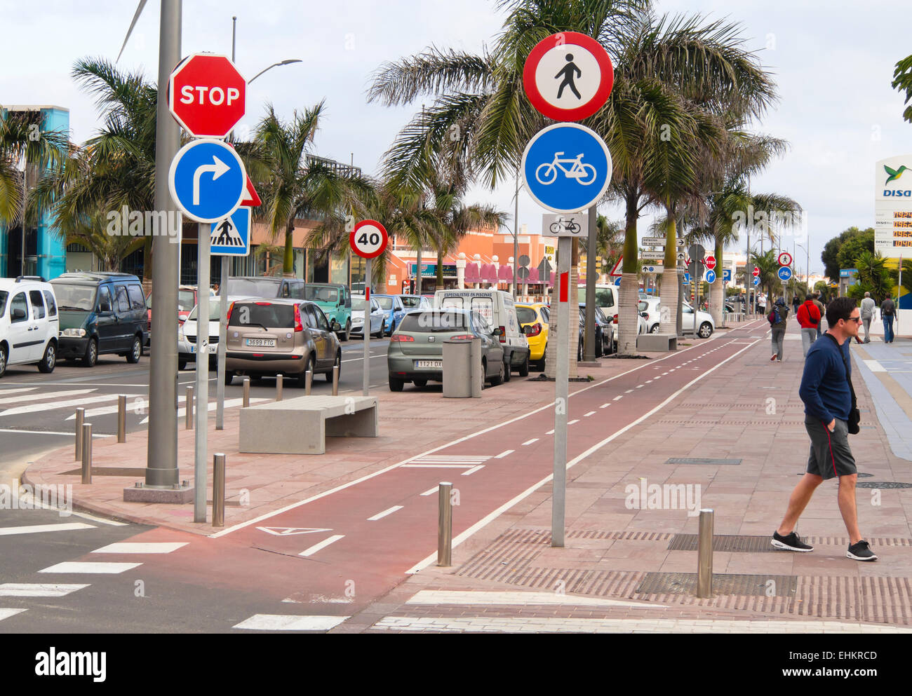Spanish road signs hi-res stock photography and images - Alamy