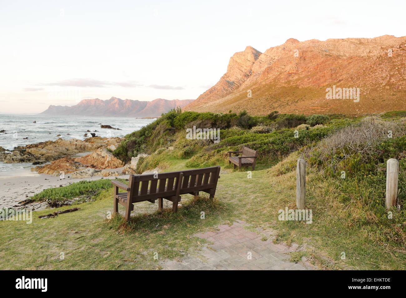 Beach benches hi-res stock photography and images - Alamy