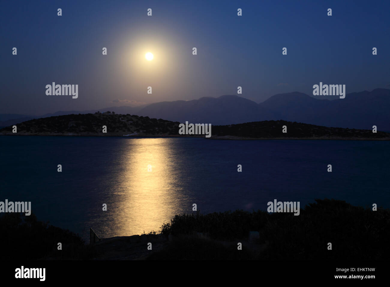 Moonlight road hi-res stock photography and images - Alamy