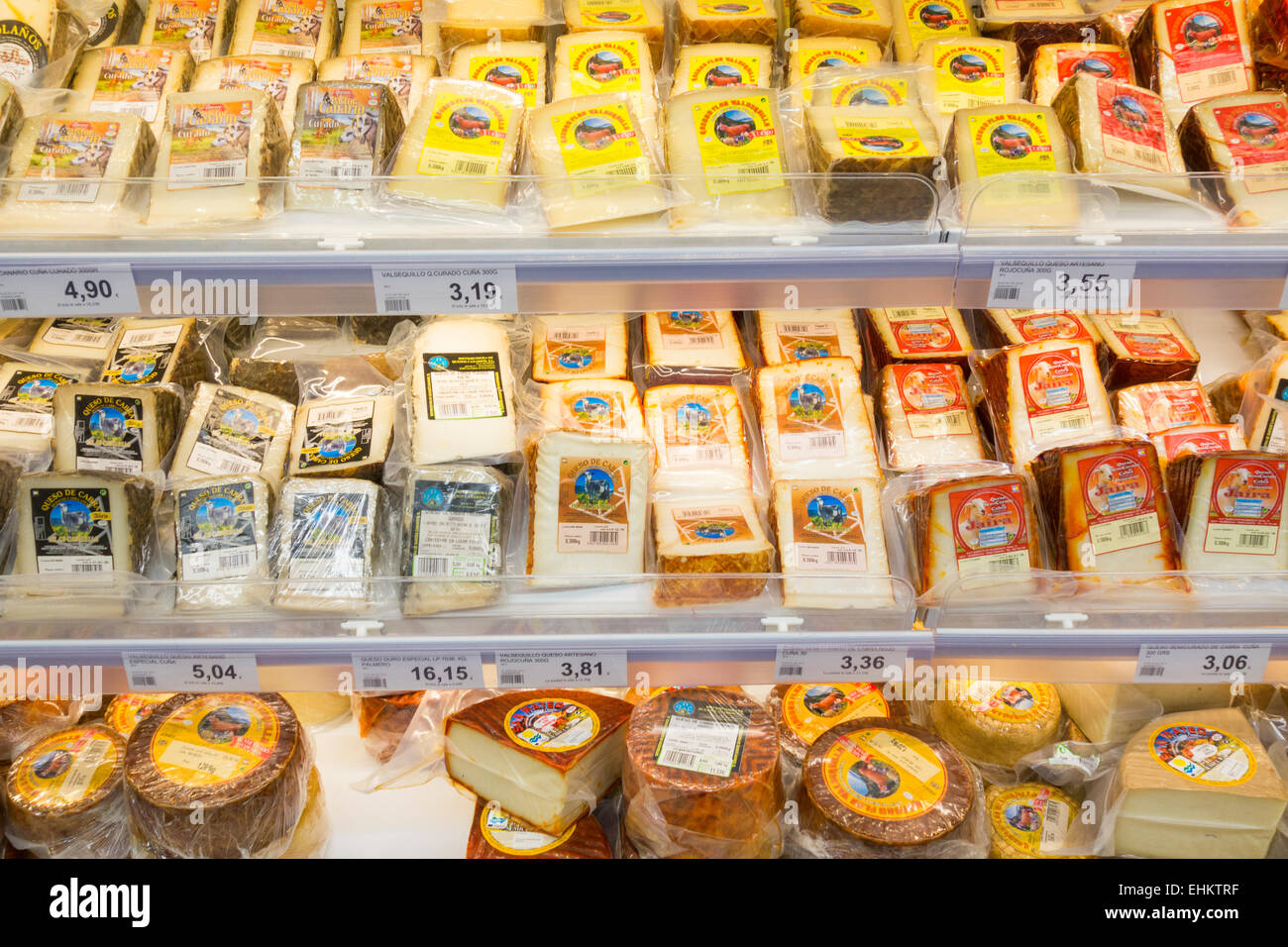 Supermarket Cheese Display High Resolution Stock Photography and Images ...