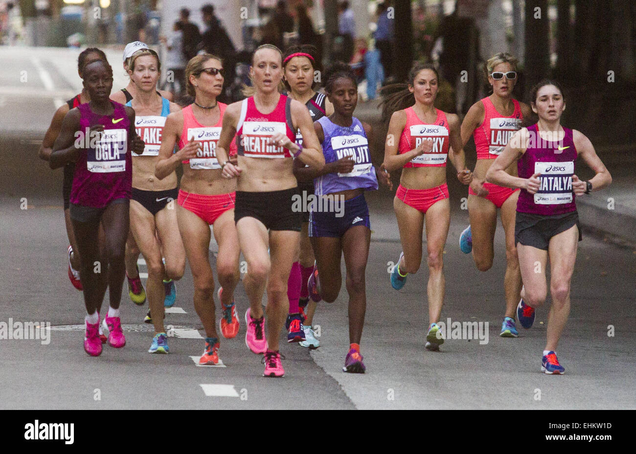 Womens elite runners hi-res stock photography and images - Alamy