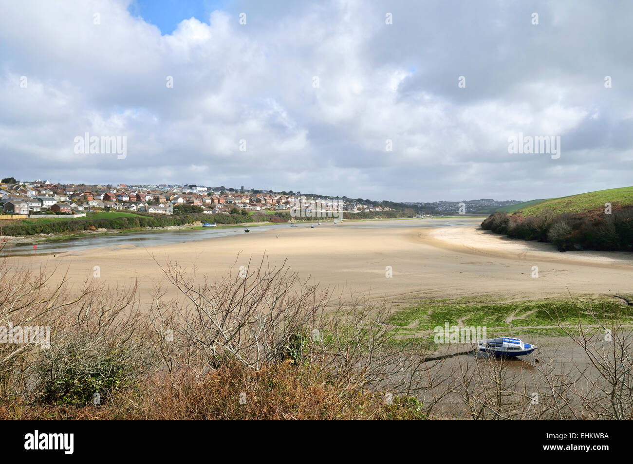 Low tide on the River Gannel at Newquay in Cornwall, UK Stock Photo - Alamy