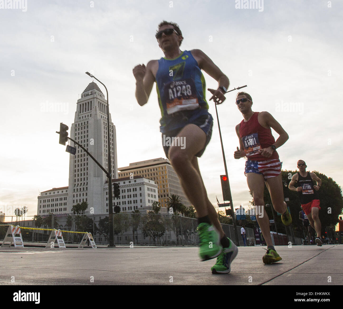 Los Angeles, California, USA. 15th Mar, 2015. Runners make their way ...