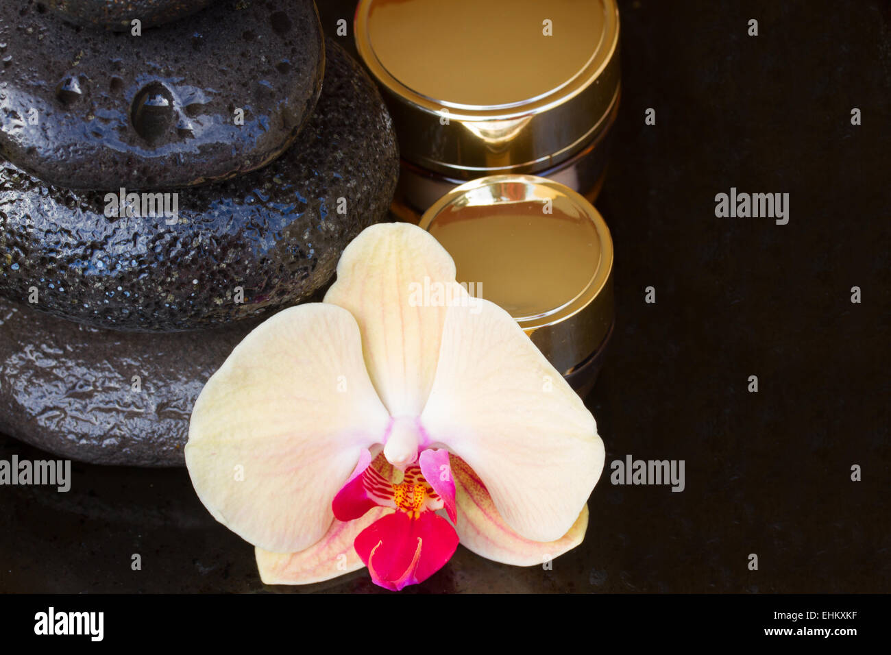 orchid spa treatment Stock Photo - Alamy