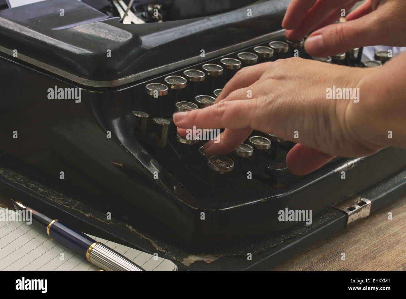 Typewriter story hi-res stock photography and images - Alamy