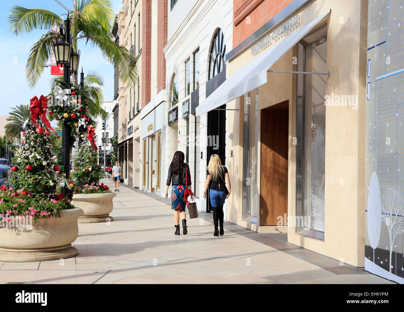 Rodeo drive, Beverly Hills, Los Angeles, California. Women shopping ...