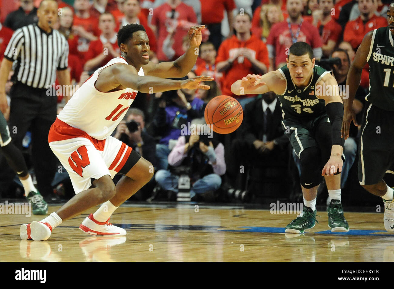 Chicago, Illinois, USA. 15th Mar, 2015. Wisconsin Badgers forward Nigel ...