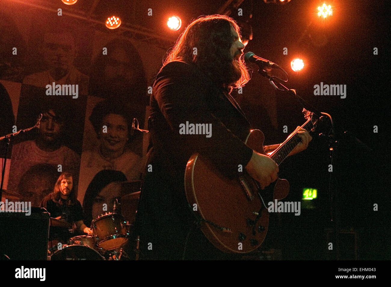 The Magic Numbers playing live at the MOBO Awards in Glasgow on ...