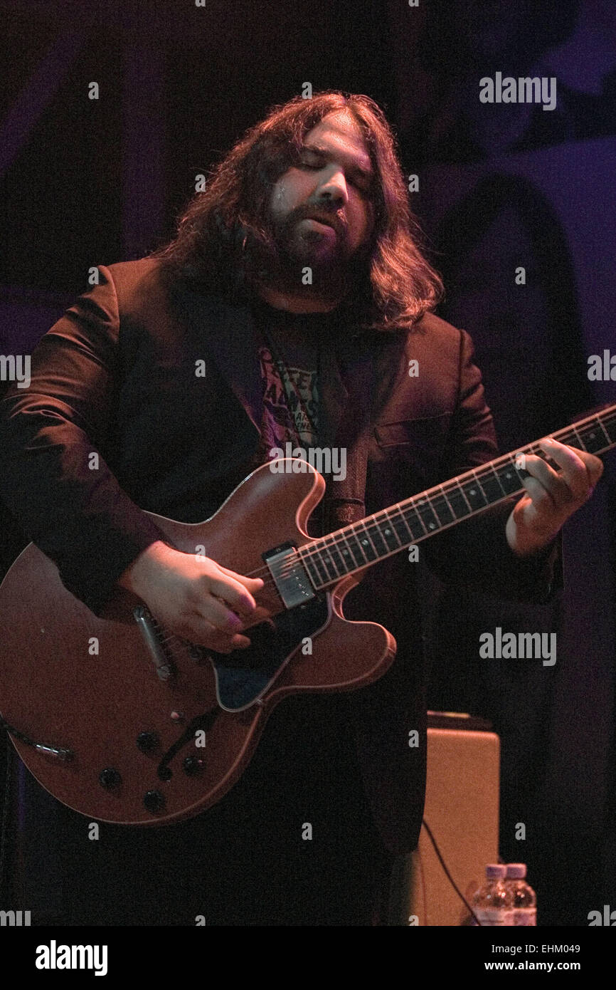 The Magic Numbers playing live at the MOBO Awards in Glasgow on ...