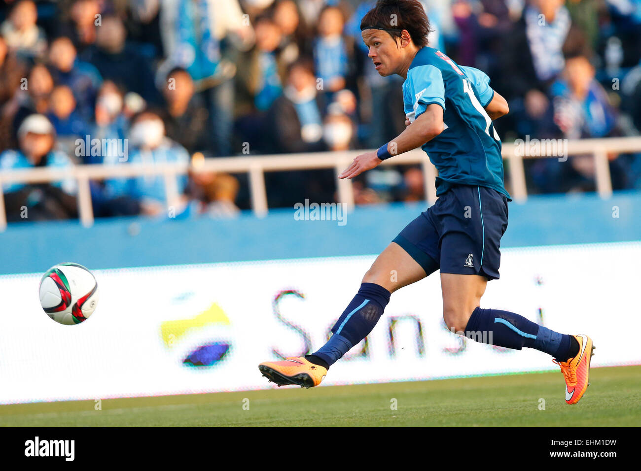 NHK Spring Mitsuzawa Football Stadium, Kanagawa, Japan. 15th Mar, 2015 ...