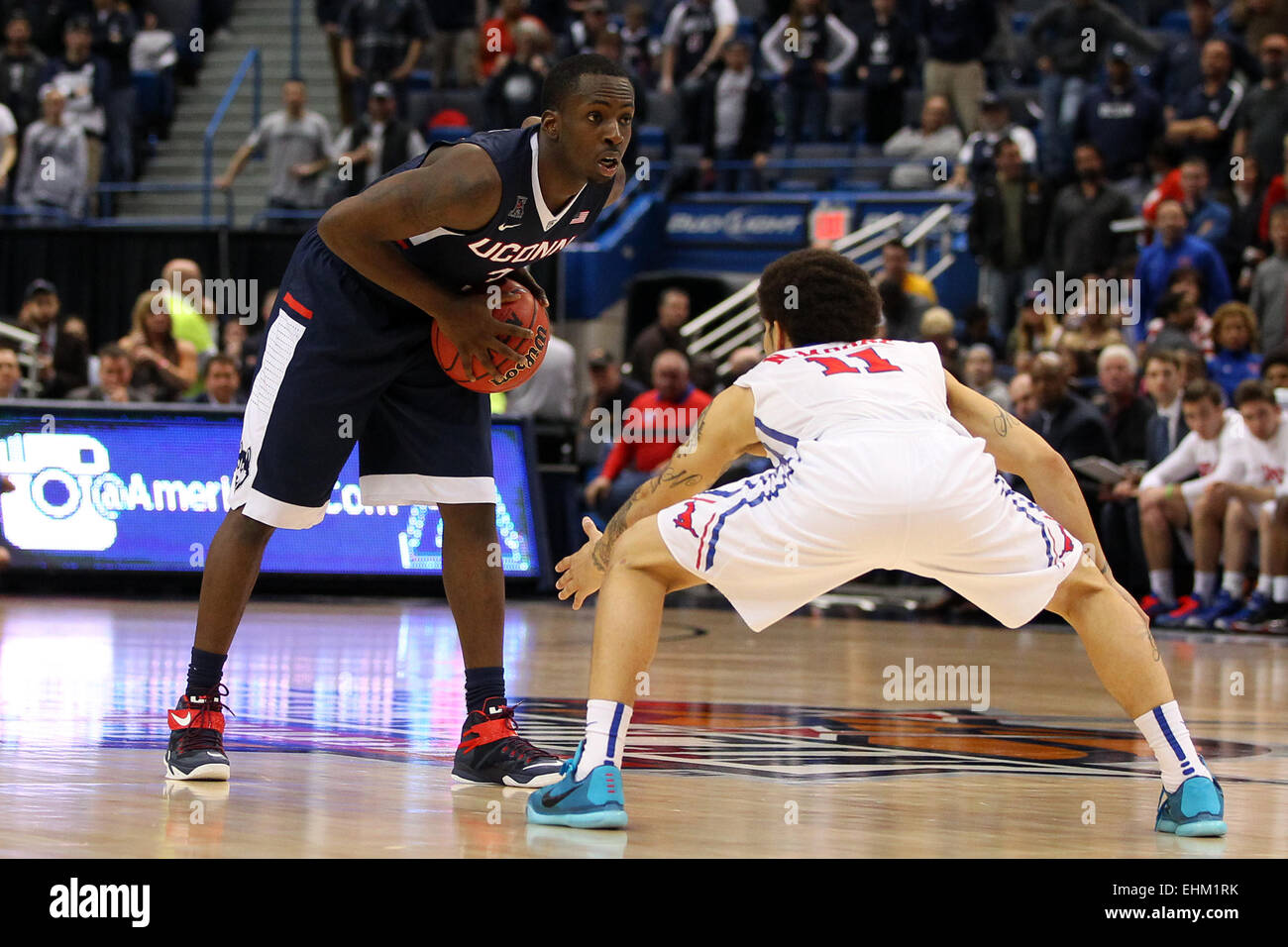 Hartford, Connecticut, USA. 15th Mar, 2015. Connecticut Huskies guard ...