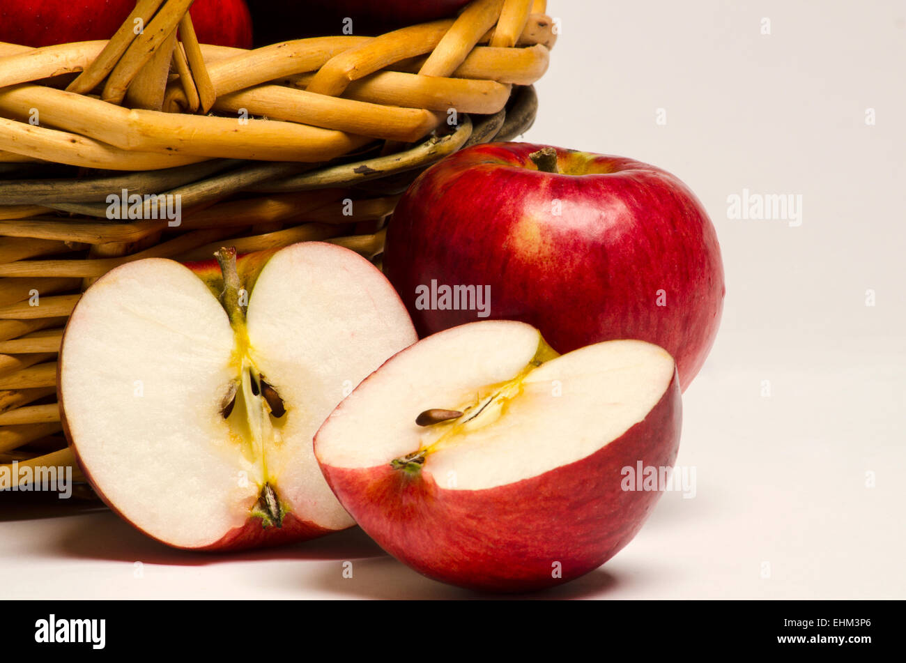 Cortland apples hi-res stock photography and images - Alamy