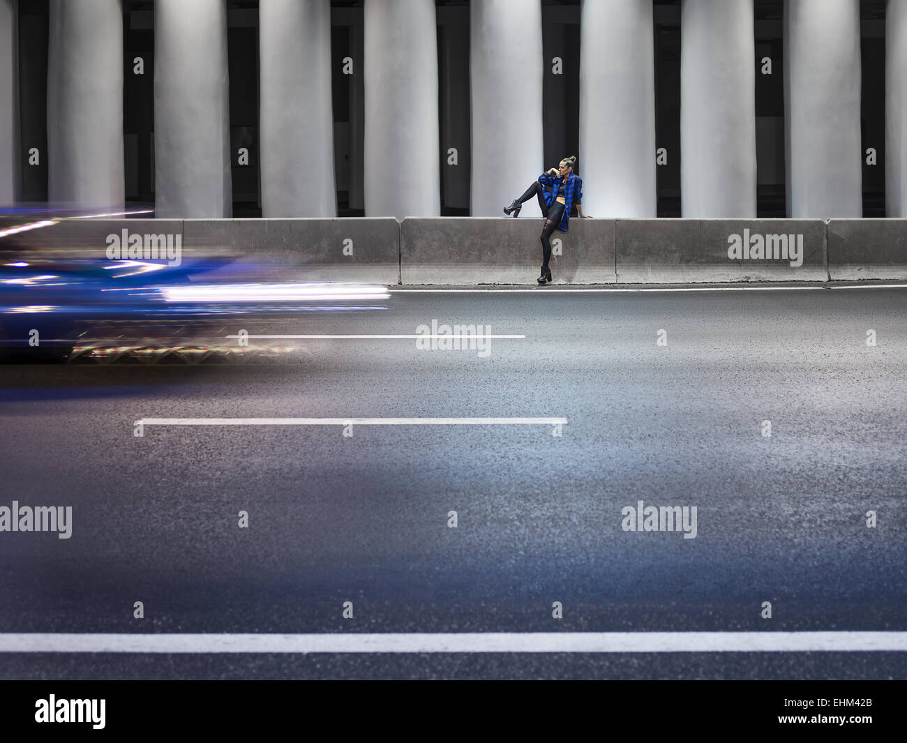 Blue geometry tunnel hi-res stock photography and images - Alamy