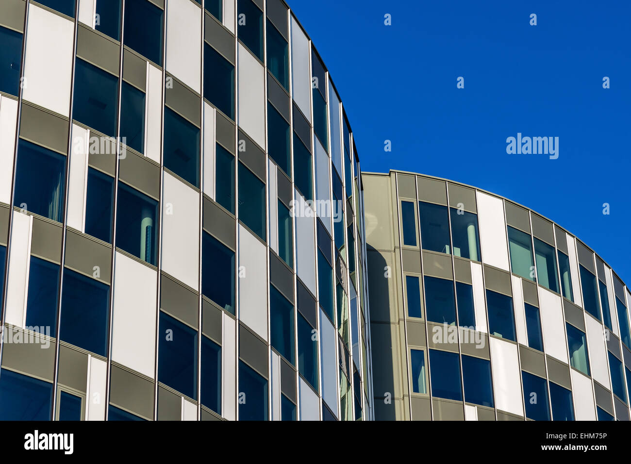 New office towers hi-res stock photography and images - Alamy