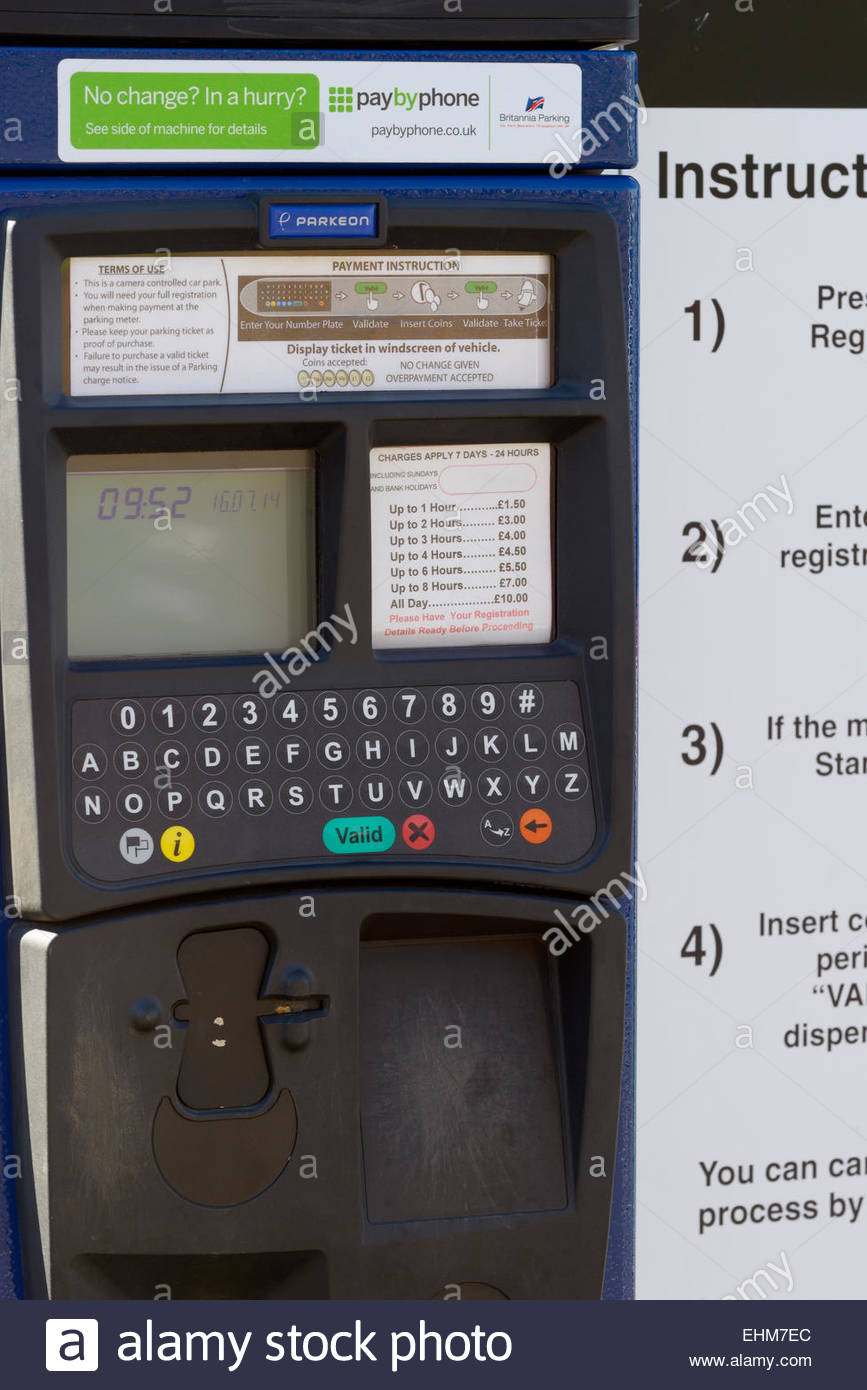 Ticket Machine Signs High Resolution Stock Photography and Images - Alamy