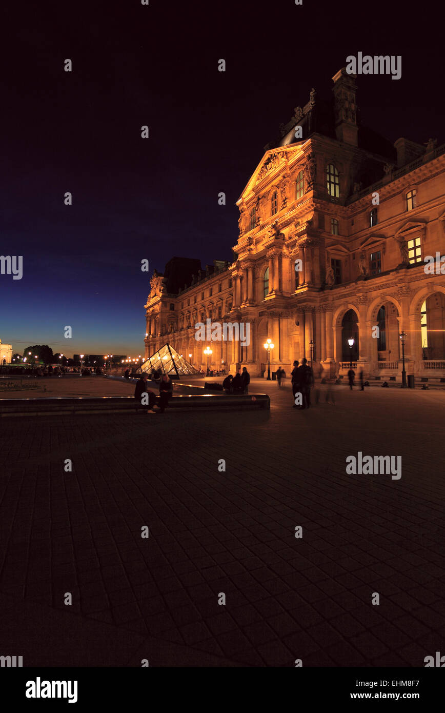 Night view of The Louvre Palace, Paris, France Stock Photo - Alamy