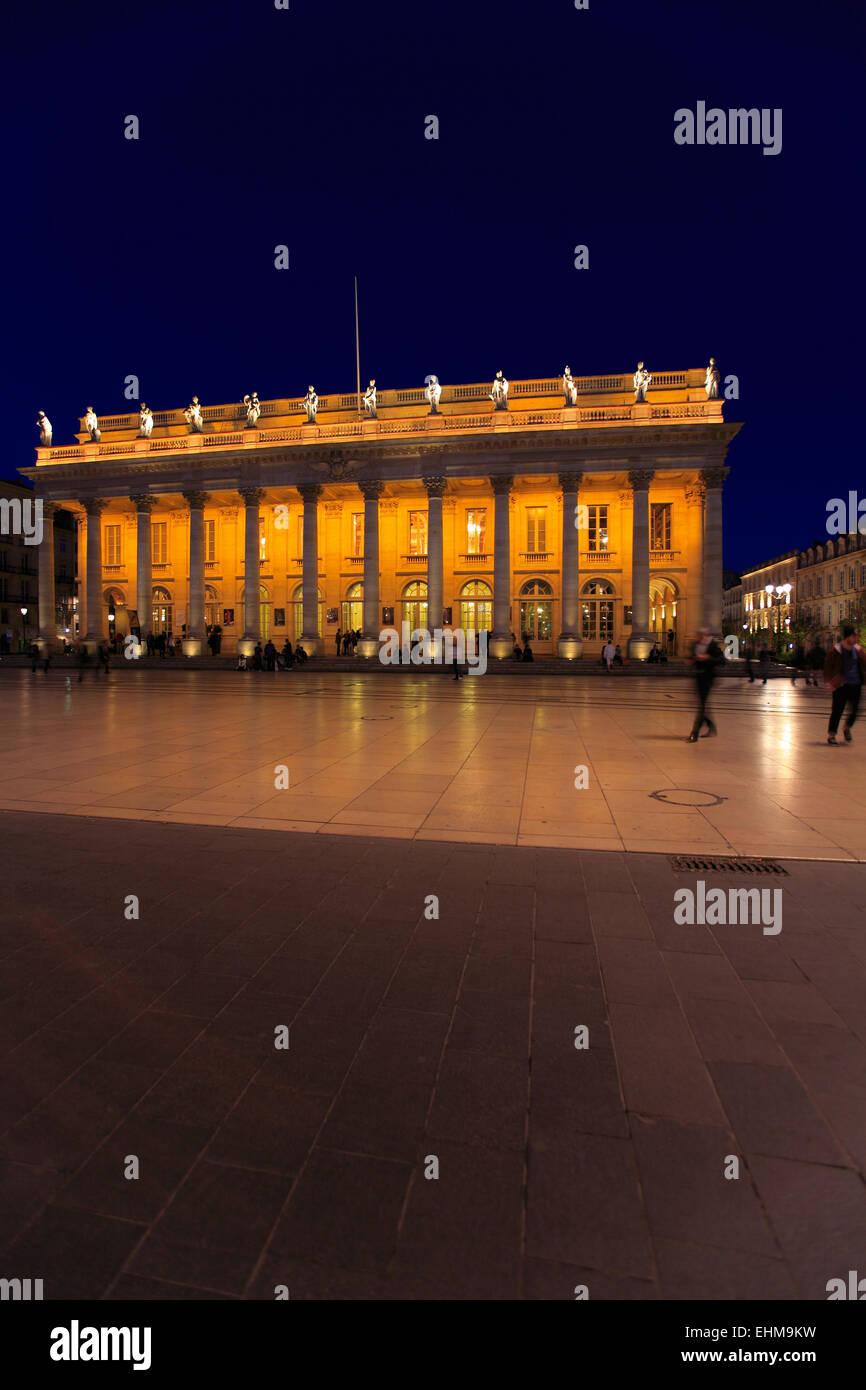 Night view of Grand Theater Bordeaux (1780, designed by Victor Louis ...