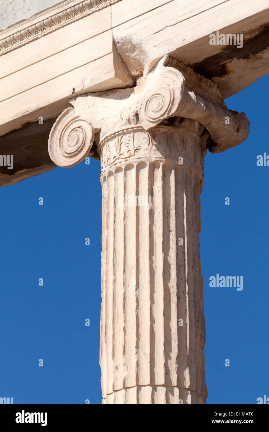 Ionic column of Erechteion, Acropolis, Athens, Greece Stock Photo - Alamy